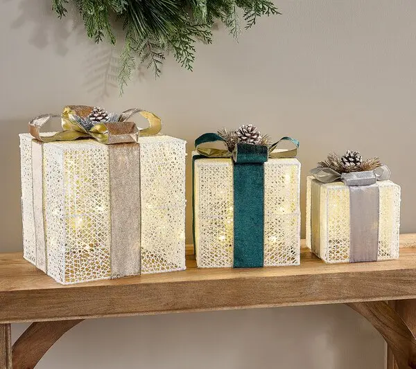 HOME REFLECTIONS As Is Set-3 Lit Decorative Presents