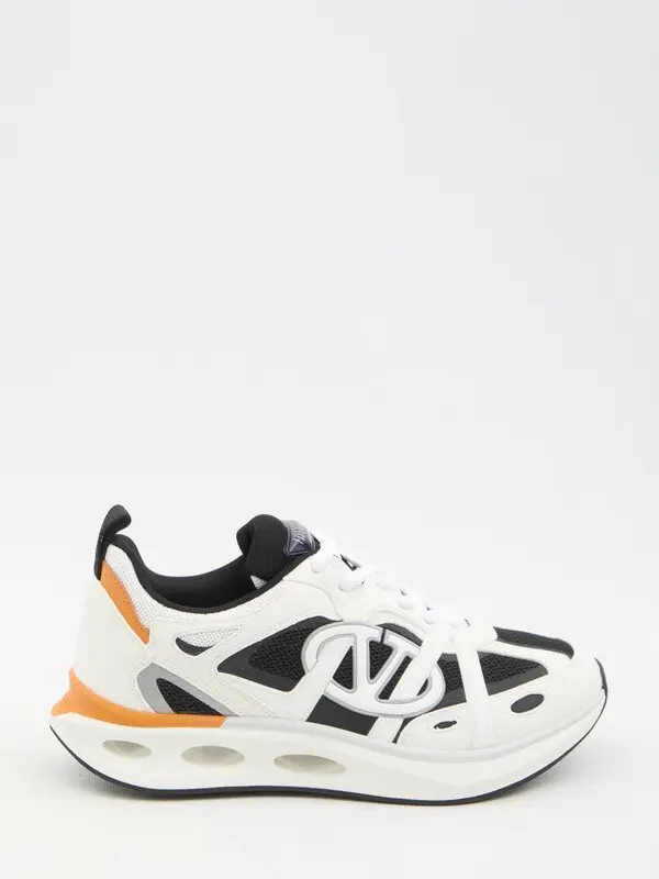 Valentino Garavani Low Top Vlogo Easyjog Sneakers - White
