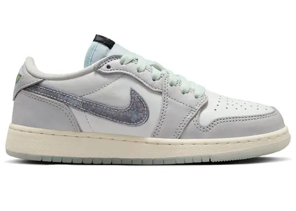 JORDAN 1 Retro Low Og Year Of The Snake - Summit White/photon Dust/barely Green