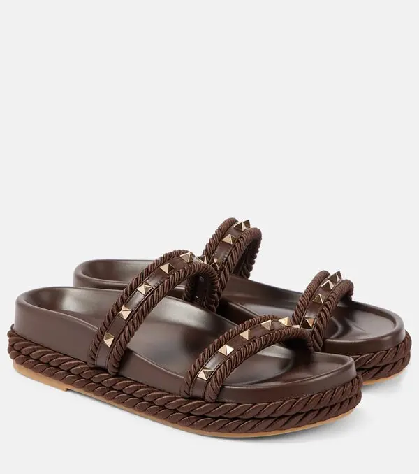 Valentino Garavani Rockstud Torchon Sandals - Brown