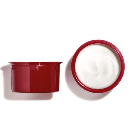 Chanel N°1 De Cream Refill Plumps Smooths Protects