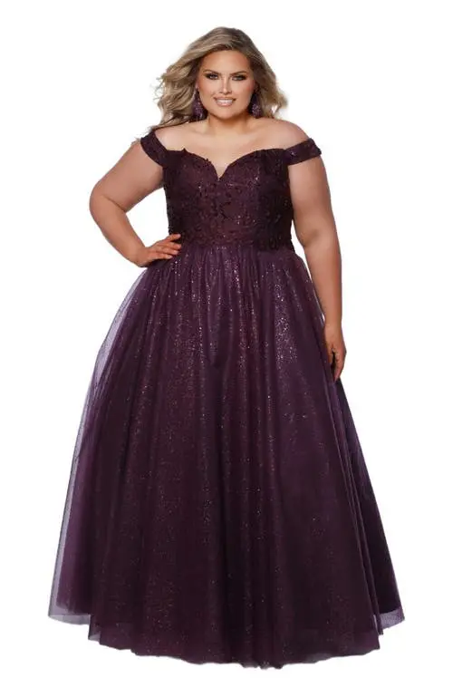 SYDNEY'S CLOSET Off-the-shoulder V-neckline Ballgown - Plum