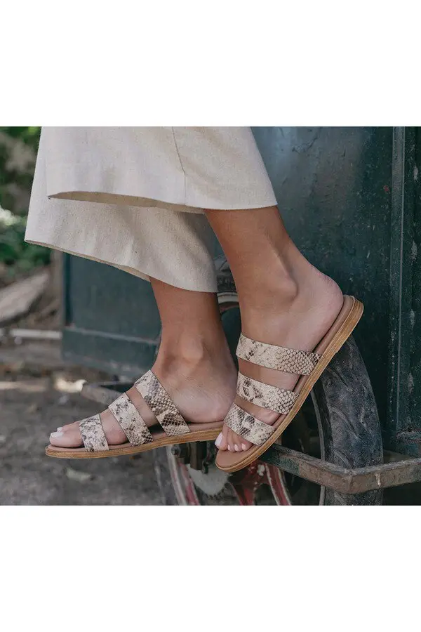 MENINA STEP Tavernes Snake Sandals