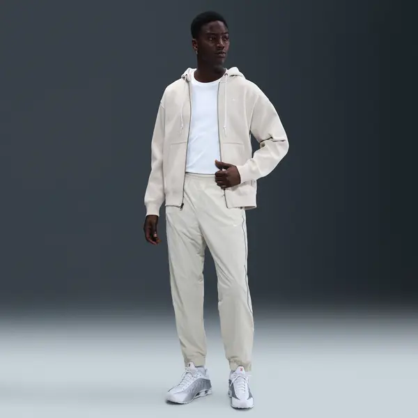 Nike Solo Swoosh Track Pants - Grey