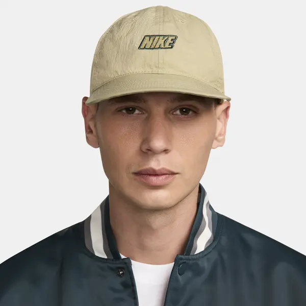 Nike Club Unstructured Flat Bill Outdoor Cap - Brown