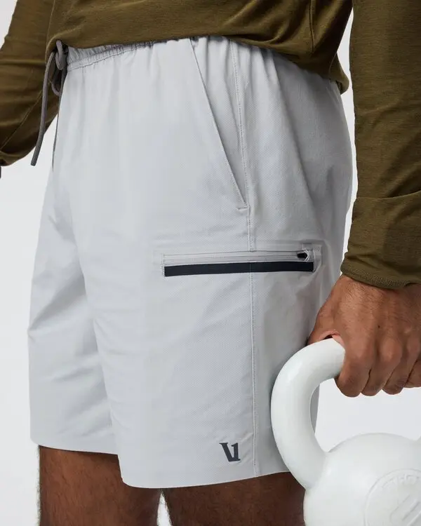 Vuori Grafton 7" Shorts - Sky Grey