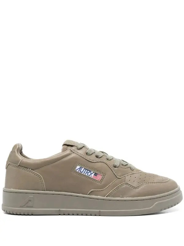 AUTRY Medalist Low Top Sneakers