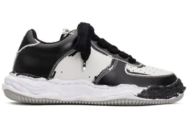 Mihara Yasuhiro Wayne Printed Leather Low-top Sneakers - Black/white