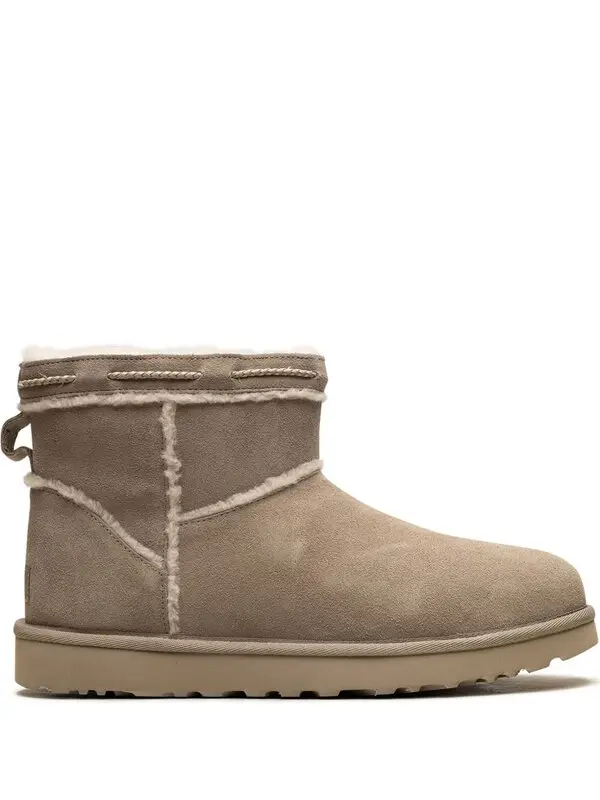 UGG Classic Mini Boots - Brown