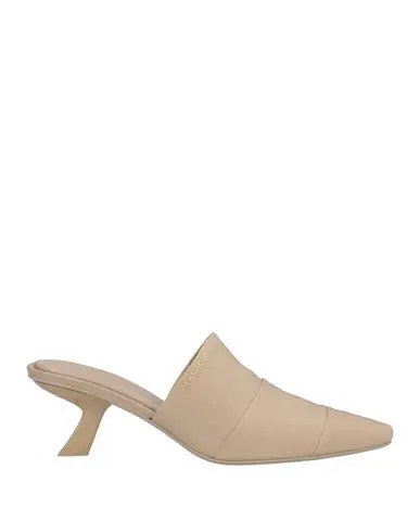 FERRAGAMO Mules & Clogs