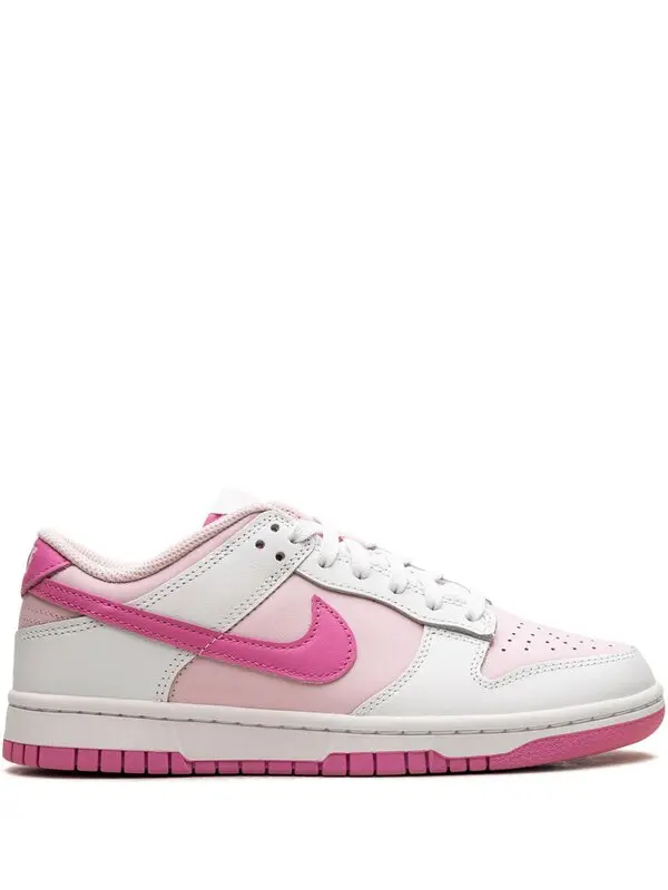Nike Dunk Low Sneakers