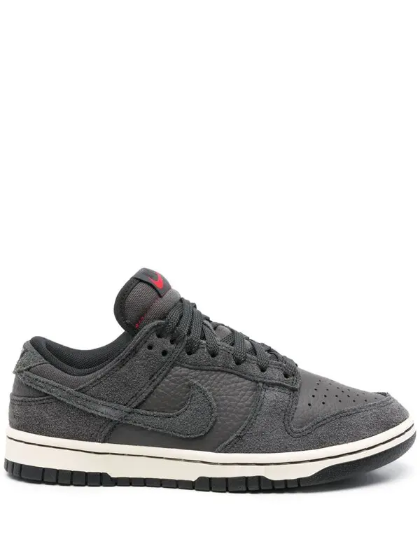 Nike Dunk Low Sneakers - Black