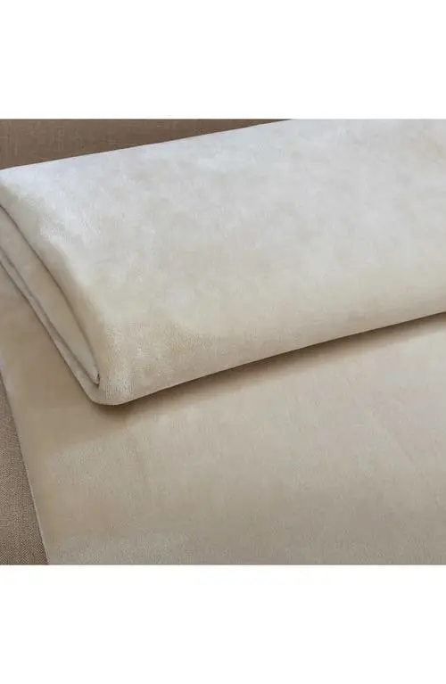CALVIN KLEIN HOME Modern Reversible Solid Plush Blanket