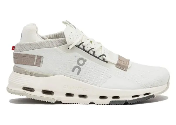 On Running Cloudnova 2 Sneakers - Ice/sand
