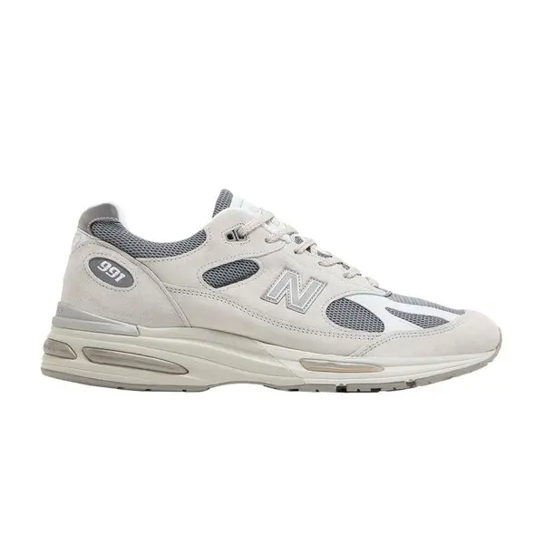 NEW BALANCE 991v2 Made In England Sneakers - Grey