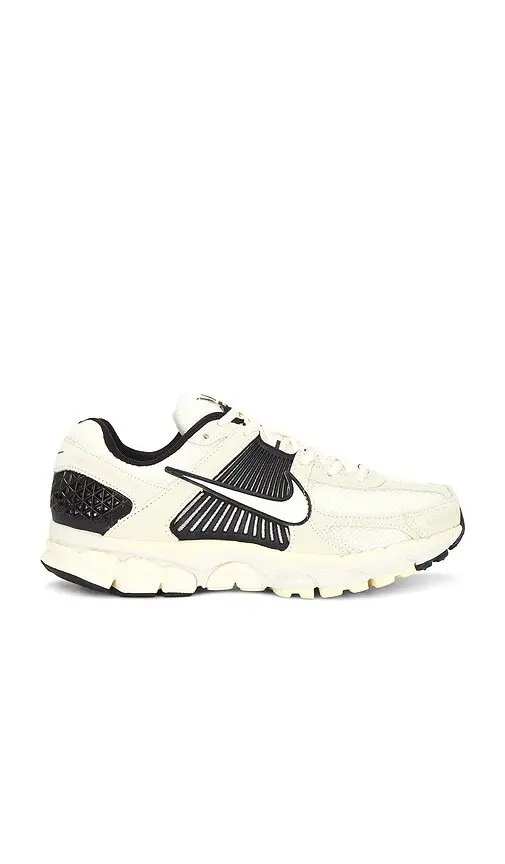 Nike Zoom Vomero 5 Sneakers - Alabaster  Pale Ivory  Black  & White