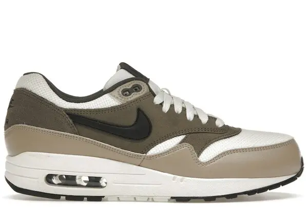 Nike Air Max 1 Essential Sneakers