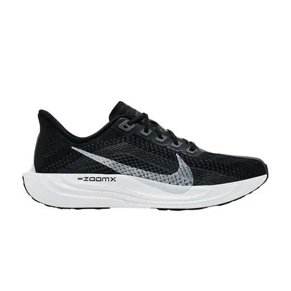 Nike Pegasus Plus Sneakers