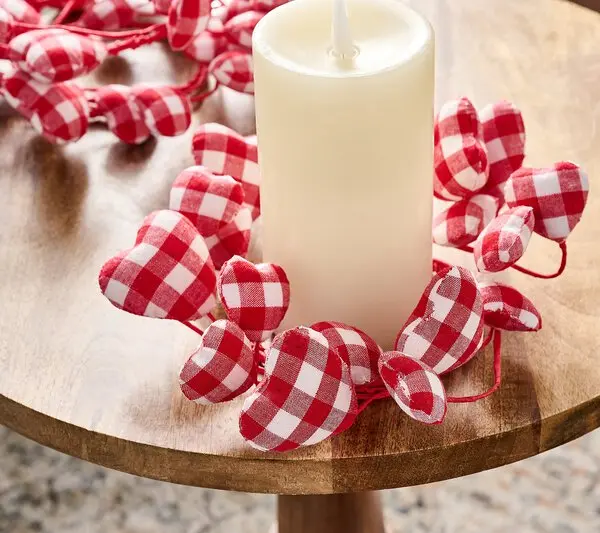 VALERIE PARR HILL As Is Set Of 3 Valentine Checked Candle Rings Valerie
