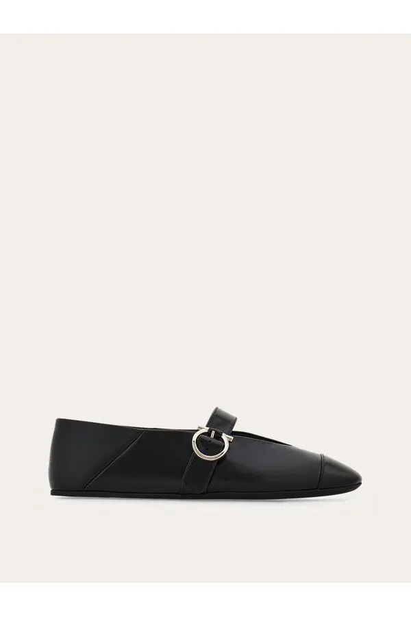 FERRAGAMO Gancini Ballet Flat - Black