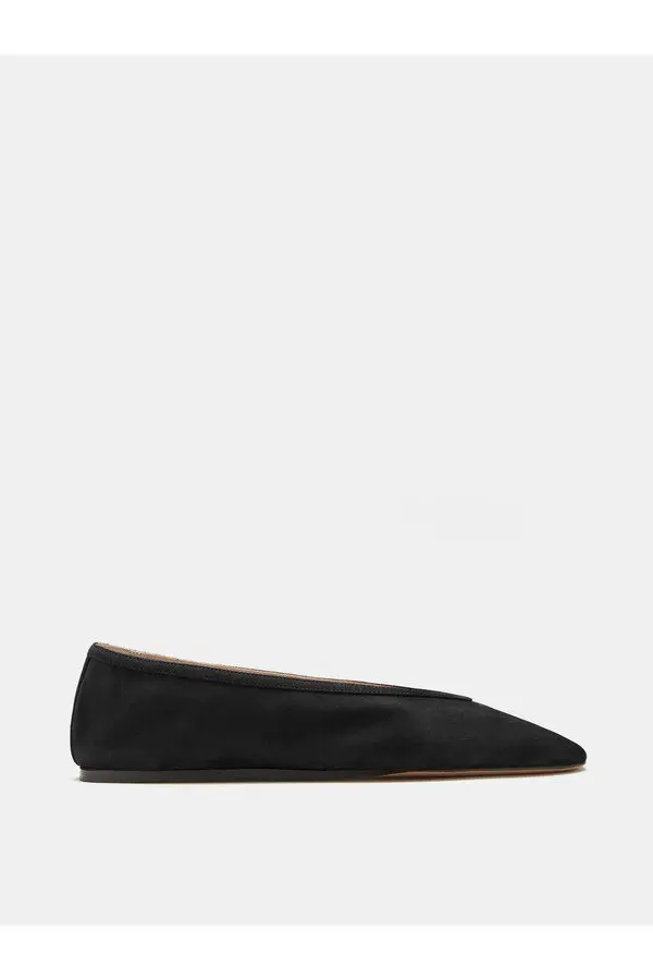 Le Monde Beryl Luna Suede Slippers - Black