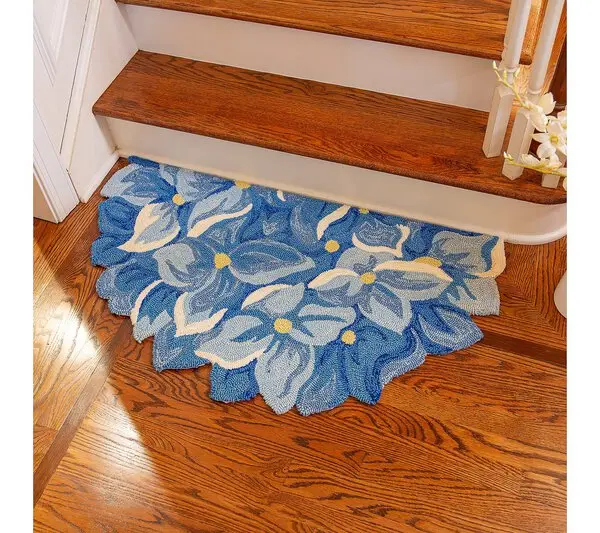 PLOW & HEARTH Half Round Hydrangea Hooked Door Mat