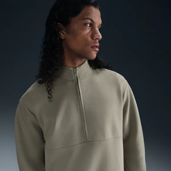 Nike 24.7 Impossiblysoft Dri-fit 1/2-zip Top - Green