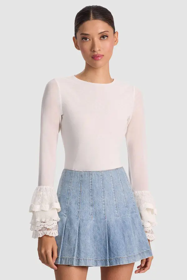 Alice + Olivia Delaina Top With Ruffle Cuff