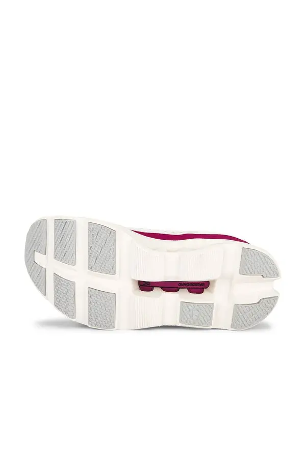 On Cloudmonster Sneaker