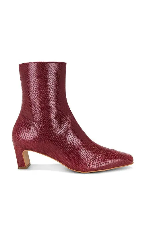 Dolce Vita Anika Boot In Burgundy