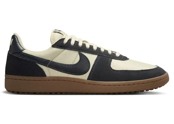 Nike Field General Gum