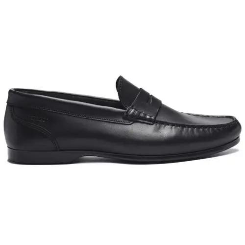 SEBAGO Byron Leather Loafer