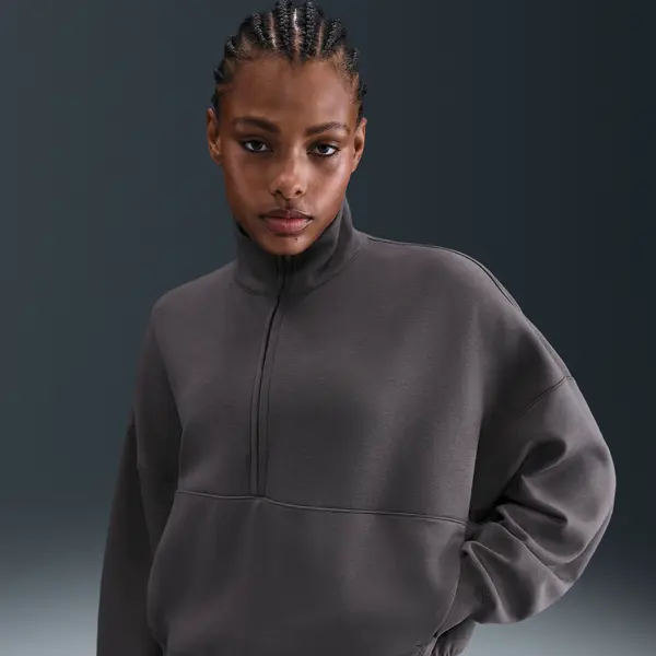 Nike 24.7 Impossiblysoft Dri-fit Oversized 1/2-zip Top