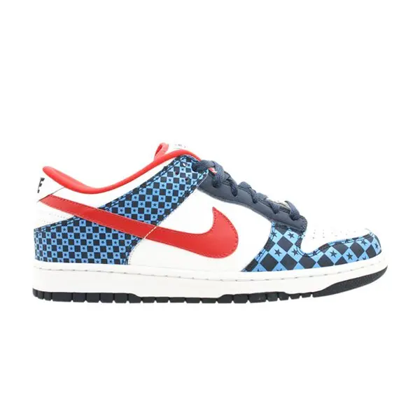 Nike Dunk Low Sneakers