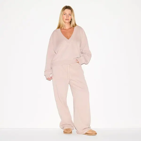 SKIMS Boyfriend Fleece Oversized Straight Leg Pant - Light Fawn