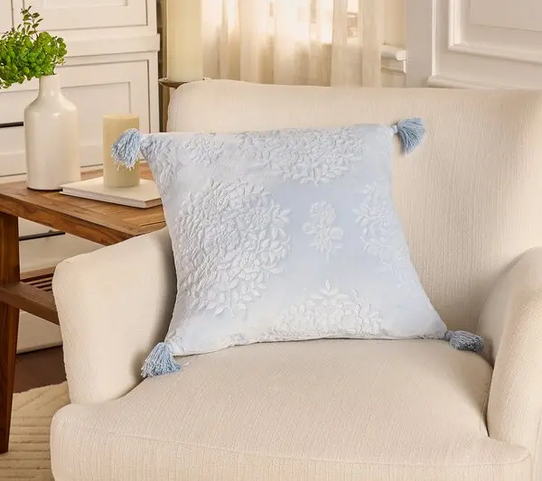 HOME REFLECTIONS Layla Floral 18x18 Dec Pillow