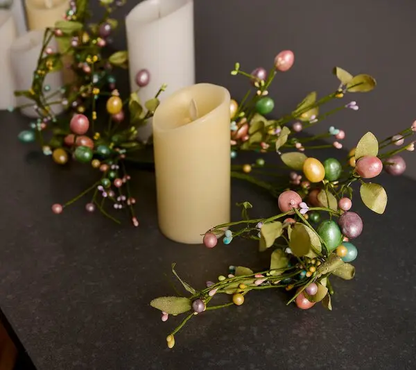 VALERIE PARR HILL 4' Pearlized Egg, Pip Berry And Leaf Garland Valerie