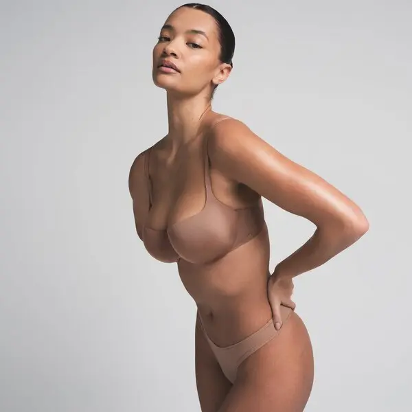 SKIMS Ultimate Balconette Push Up Bra - Sienna