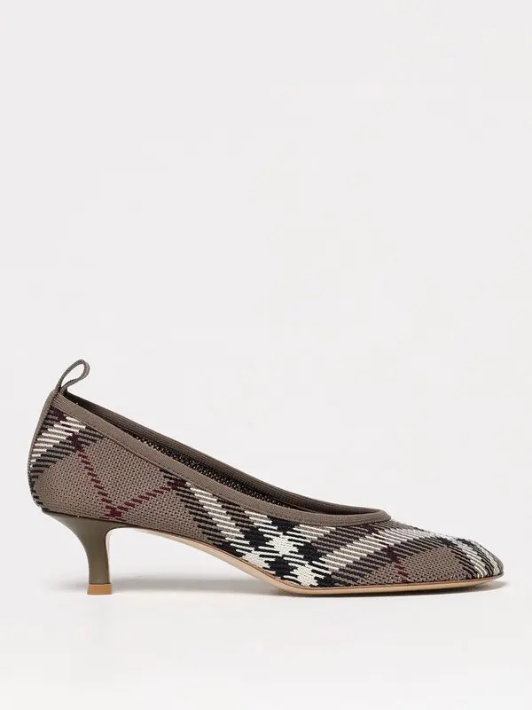 Burberry Pumps In Dove Grey 36% Off Editorialist