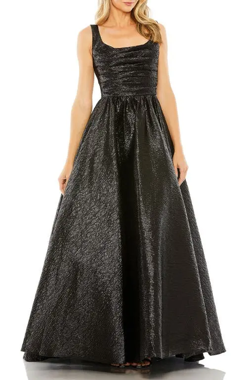 Mac Duggal Metallic Pleated Bodice Ballgown - Black