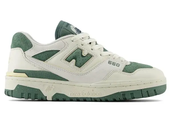 NEW BALANCE 550 Sneakers - Sea Salt/dark Juniper