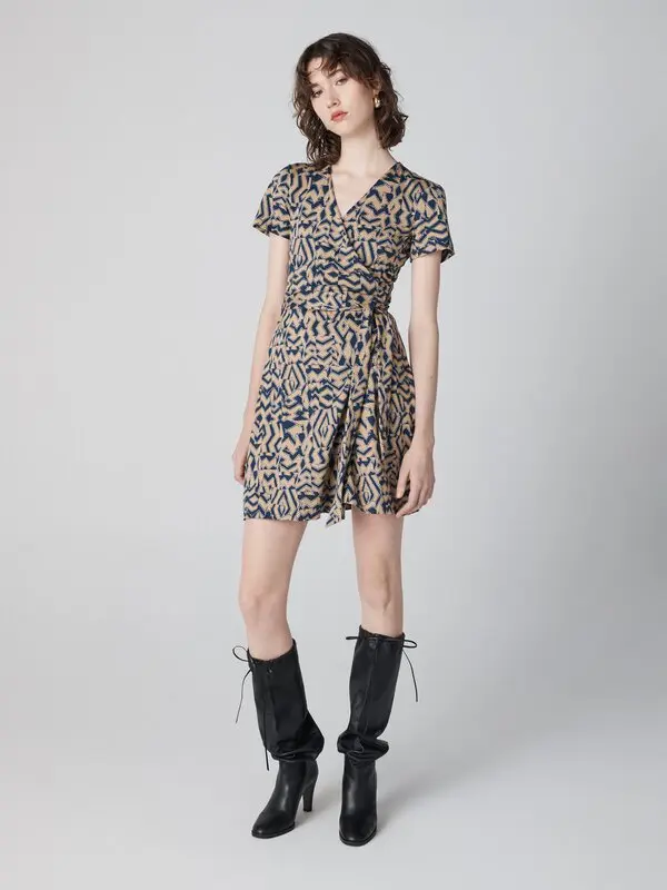 Diane Von Furstenberg Julian Short Sleeve Wrap Dress