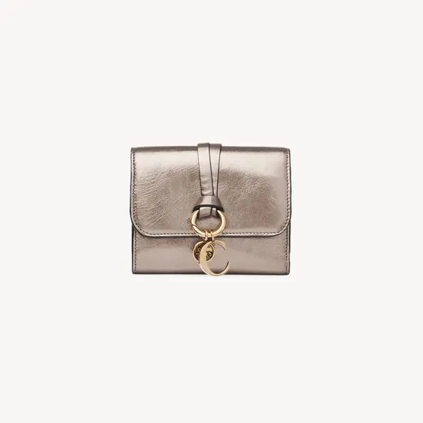 Chloé Small Alphabet Tri-fold In Metallized Leather - Grey