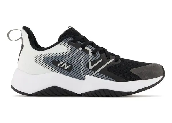 NEW BALANCE Rave Run V2in Sneakers - Black/white