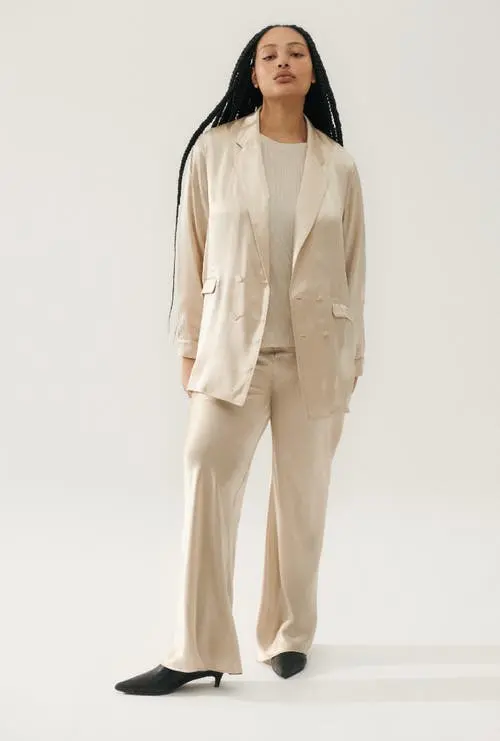 Silk Laundry Relaxed Blazer - Hazelnut
