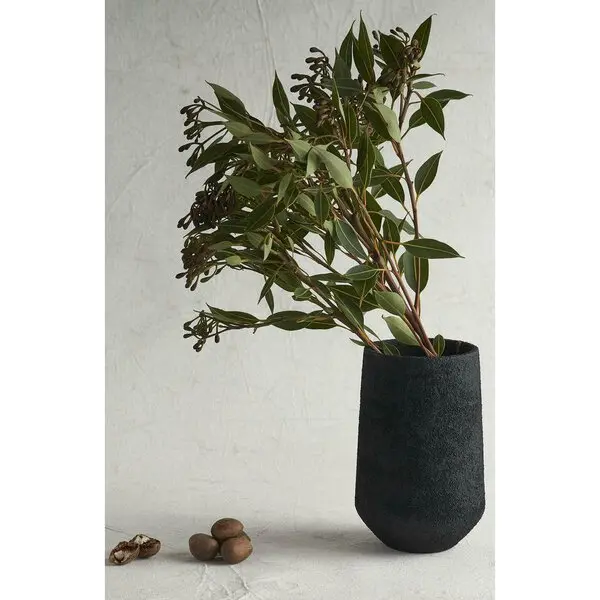THE COLLECTIVE Vase