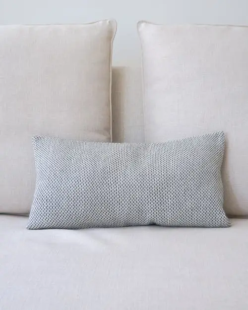 Voz Lineas Lumbar Pillow