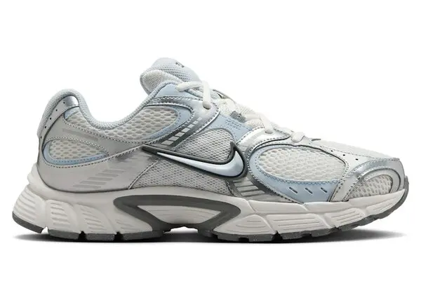 Nike V5 Rnr Sneakers - Summit White/blue Tint/photon Dust