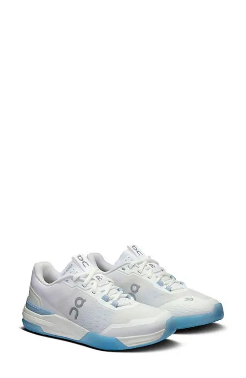On The Roger Adv Pro Tennis Sneakers - White/ Chambray