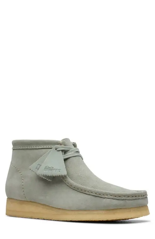 Clarks Wallabee Chukkah Boot - Sage Suede